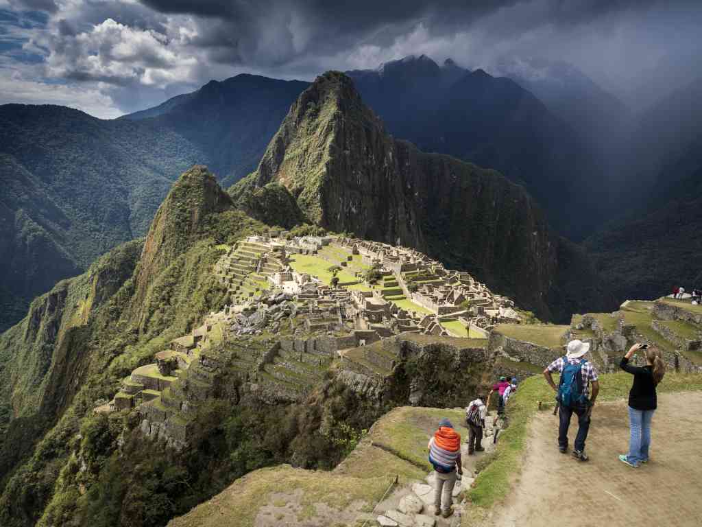 South American Explorer | Bunnik Tours