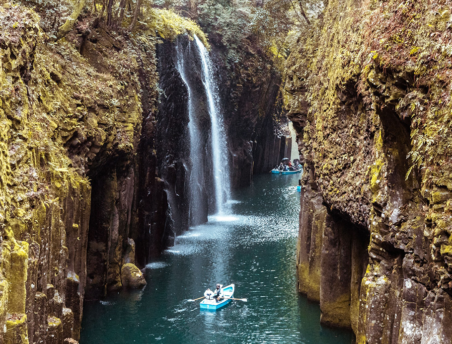 6 Must-Visit Locations in Southern Japan | Bunnik Tours