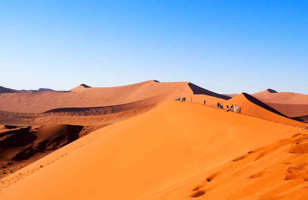 Sossusvlei Sand Dunes Guide | Bunnik Tours
