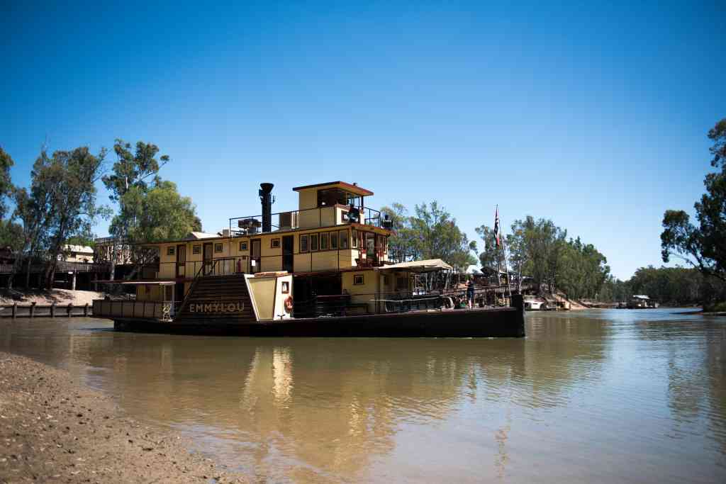 Visit Echuca - What You Need To Know | Bunnik Tours