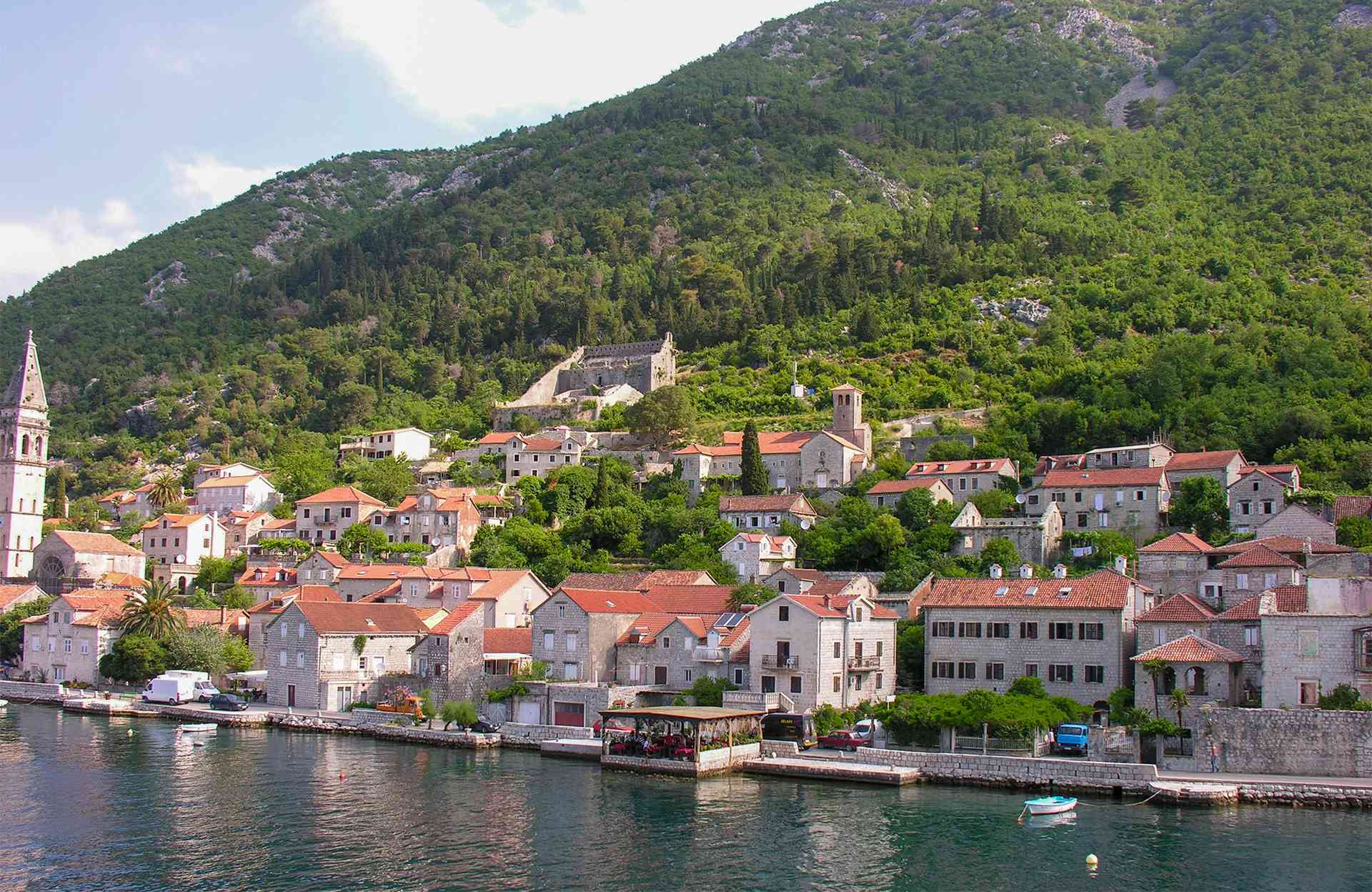 Taking A Day Trip From Dubrovnik to Montenegro | Bunnik Tours