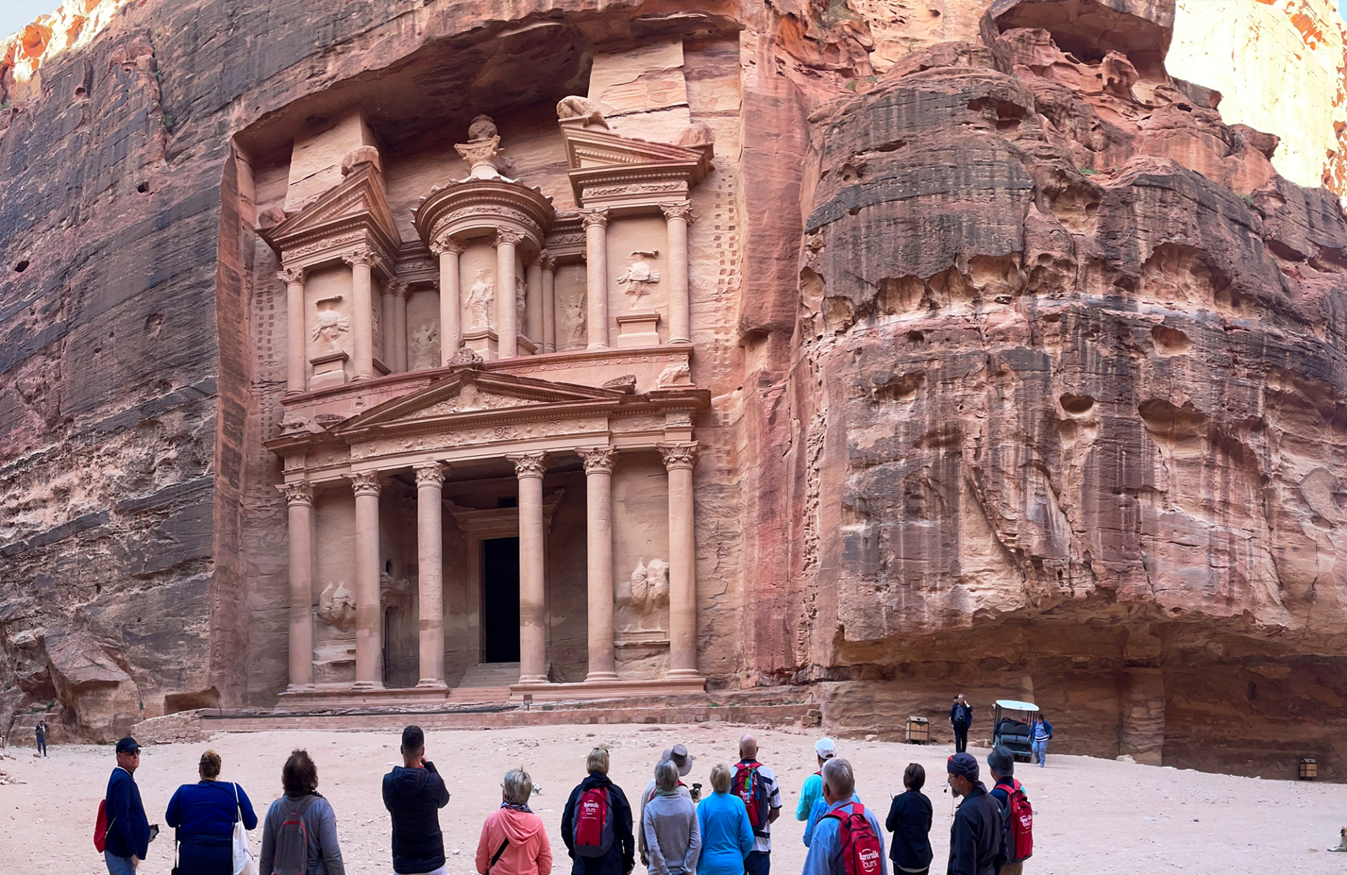 The Treasury: Petra’s Astonishing Ancient Marvel | Bunnik Tours