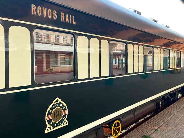 Rovos Rail – Victoria Falls to Pretoria | Bunnik Tours